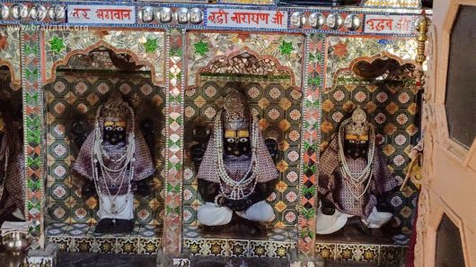 A close darshan of Lord Badri Narayan, Lord Nar and Shri Uddhav Ji at ...