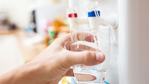 Are your employees drinking enough water at work? | Human Resources Online
