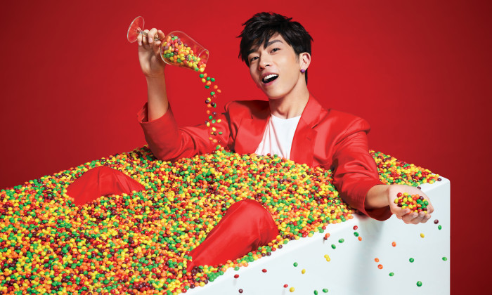 Why you shouldn’t eat Skittles in a normal way | Marketing Interactive