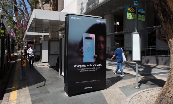Samsung places wireless OOH charging stations in bus stops across CBD ...