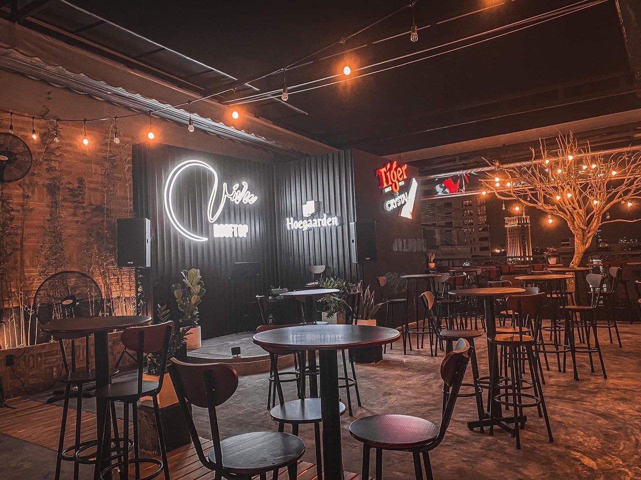 Hãy CHILL 1 lần tại Vi Vu Rooftop Bình Thạnh cùng phóng tầm nhìn ...