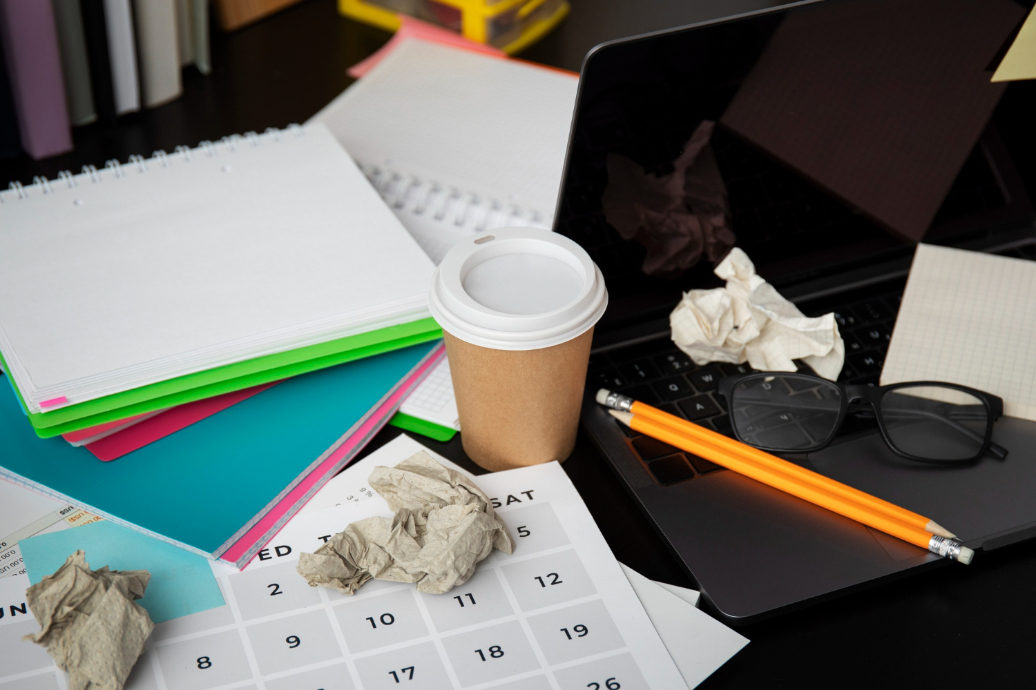 7 Easy Steps to Declutter Your Office - Jobstore Careers Blog ...