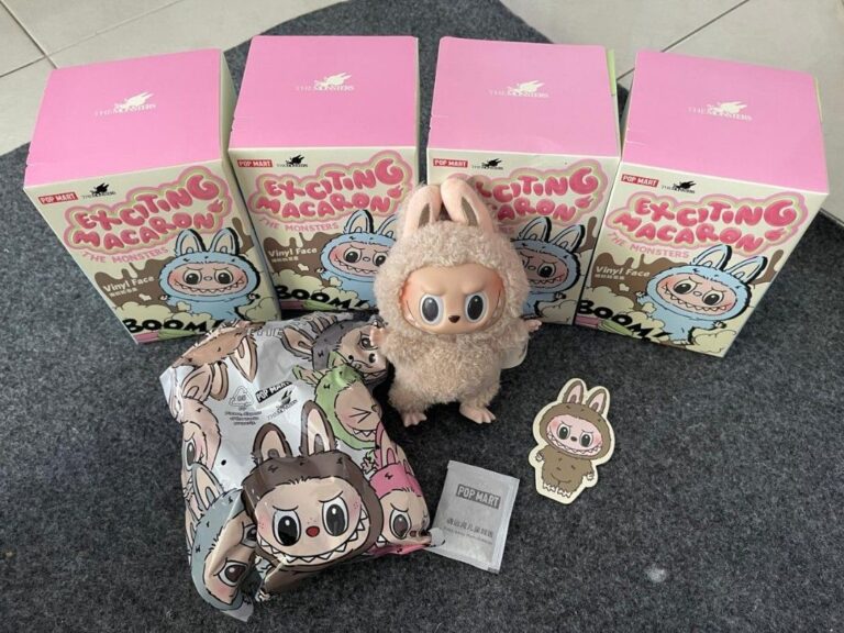 Asal Usul Labubu, Anak Patung Yang Semakin Digemari Ramai - Jobstore ...