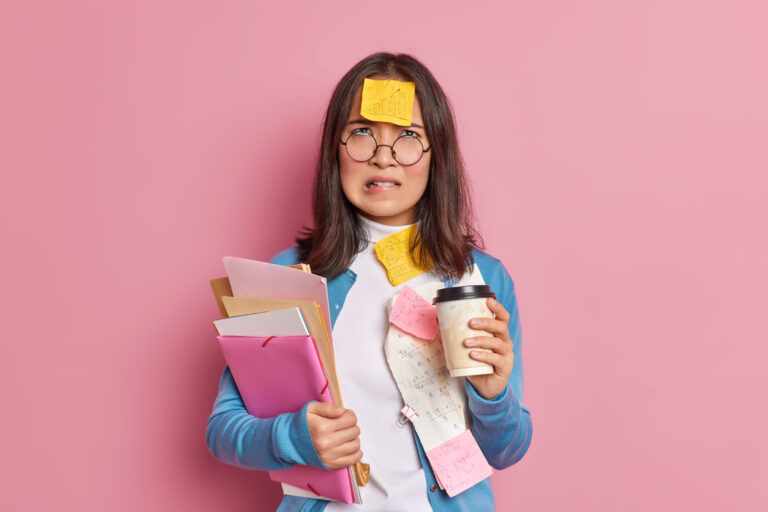 8 Warning Signs That You're Overworked