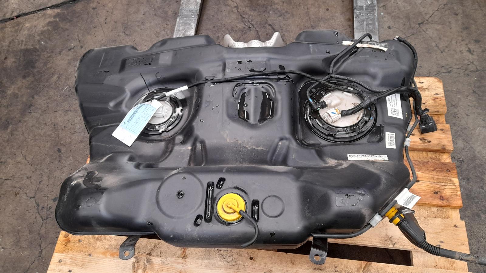 Fuel Tank Commodore Holden 2015