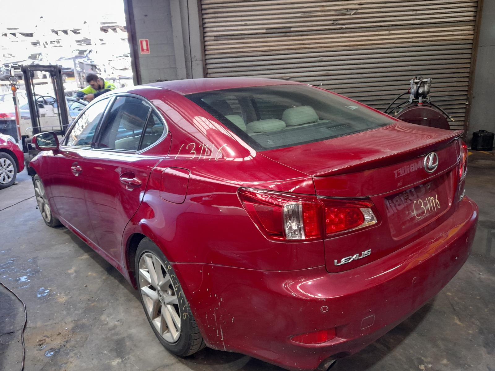 R/Bar Bracket/Reinfo Is250/is250c Lexus 2011