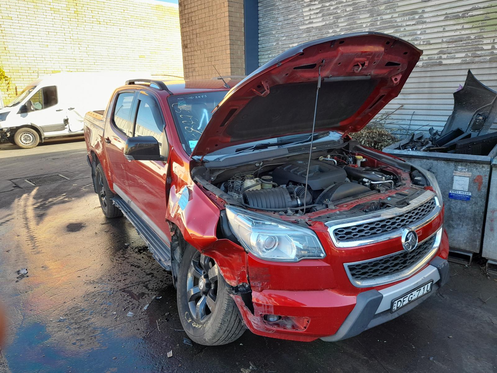 Left Indicator/Fog/Side Colorado Holden 2015