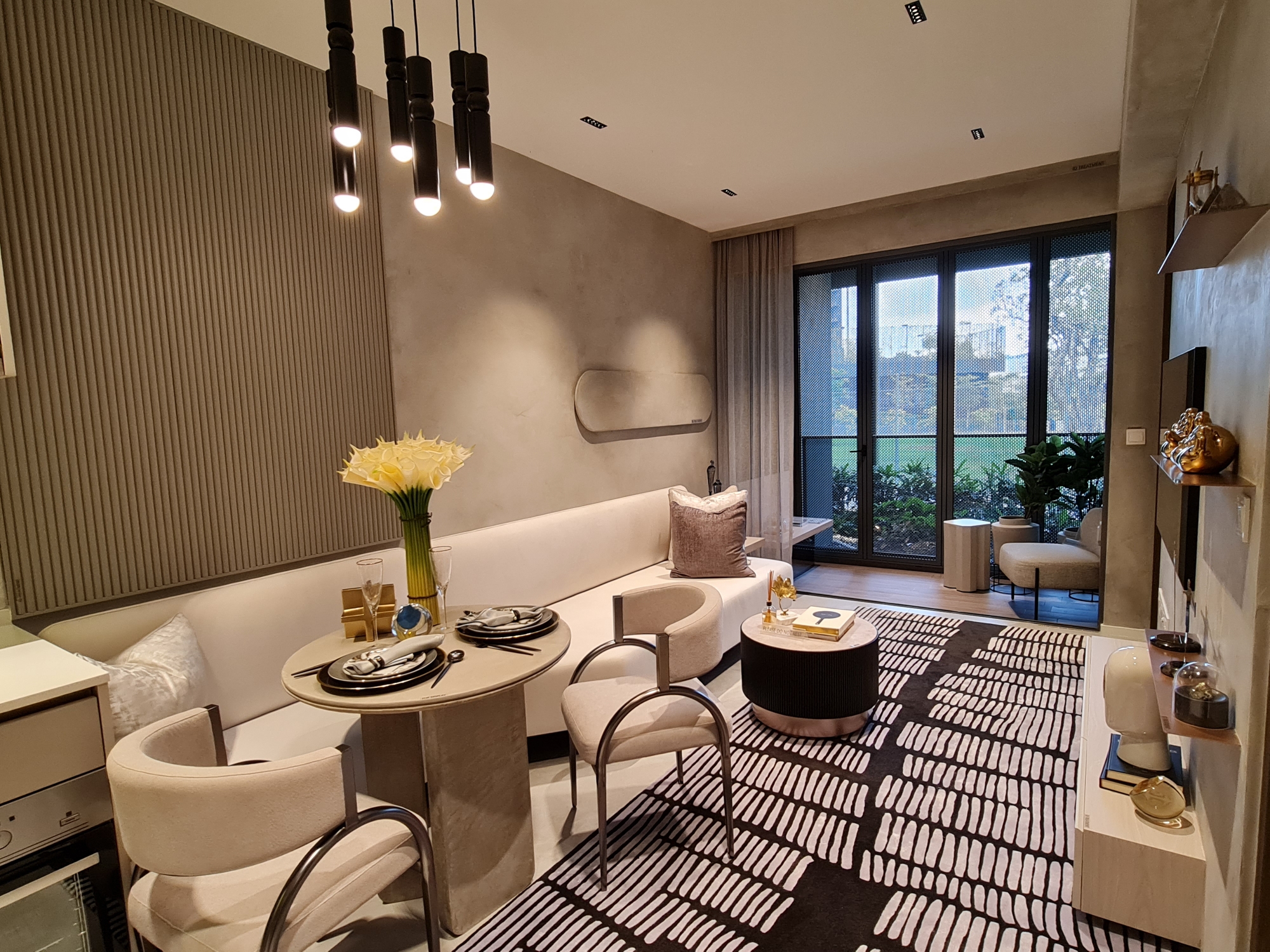 DAVID SOH (R059806F) | 90669589 | Huttons Asia Pte Ltd