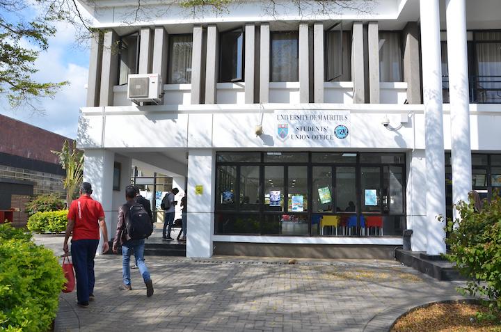 UoM : L’intelligence artificielle gagne du terrain sur le campus - Le ...