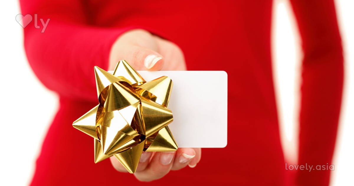 Holiday Gift Cards for Every Type of Friend You Have | Lovely.asia