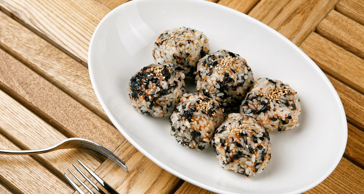 Healthy Snacks Malaysia - Korean Rice Ball by Signature Market