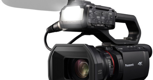 Panasonic HC-X2000 UHD 4K 3G-SDI/HDMI Pro Camcorder with 24x Zoom ...