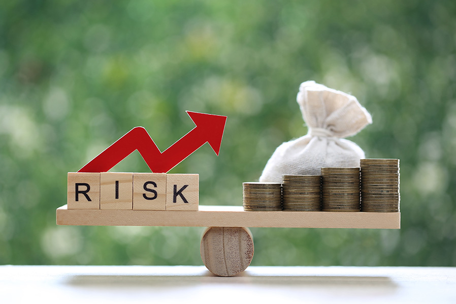 5 Risiko Investasi Saham dan Cara Meminimalisirnya - Emtrade