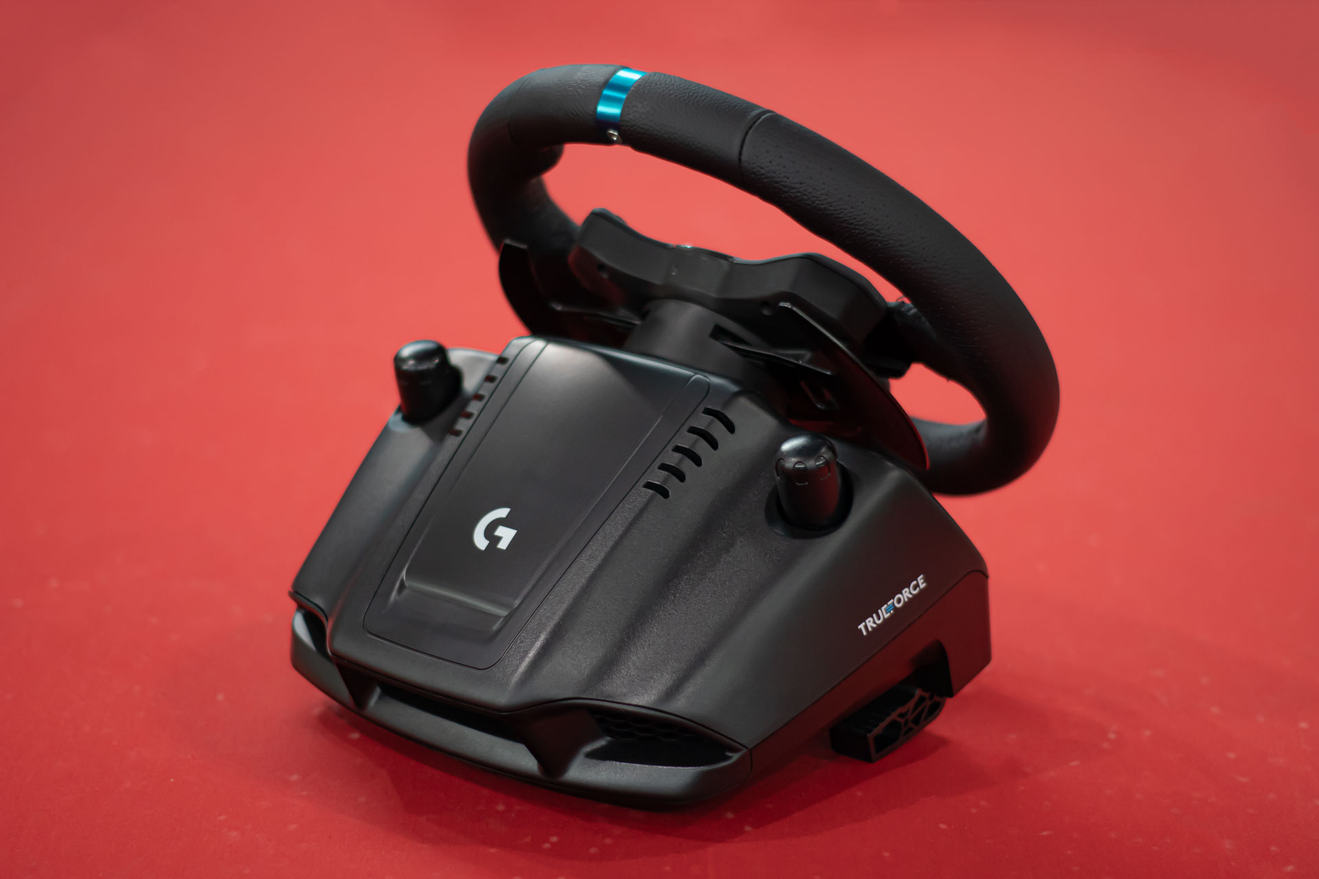 Review: Logitech G923 Racing Wheel and Pedals- Mastering The Force ...