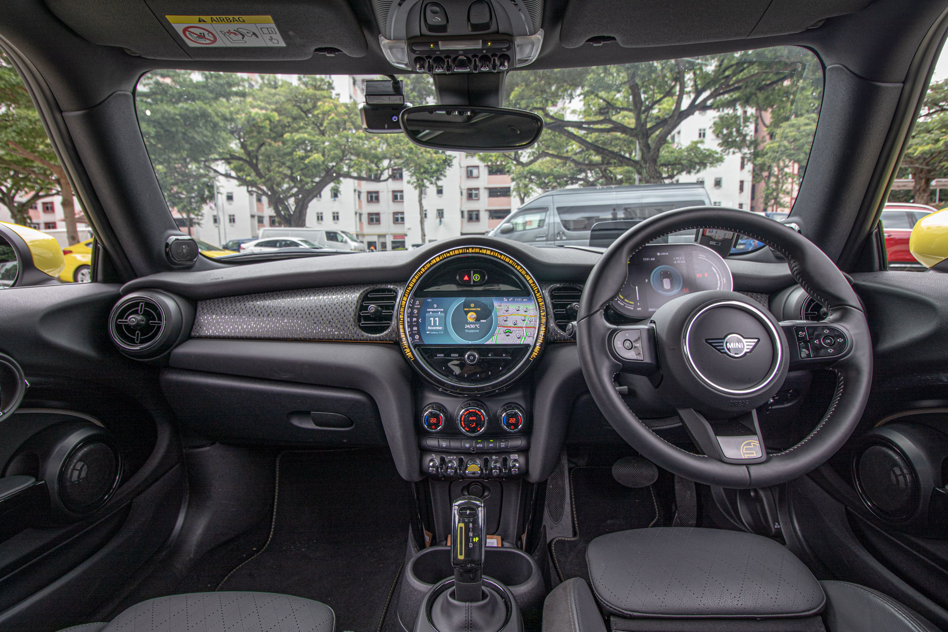 mReview: 2021 MINI Electric LCI 2 - The Electrifying Hyper-Speed Hatch ...