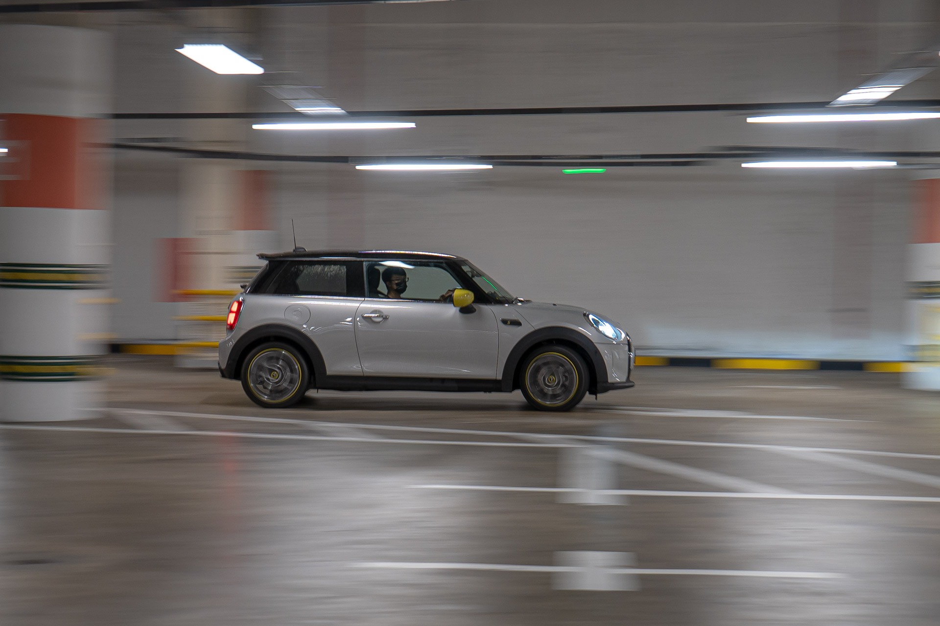 mReview: 2021 MINI Electric LCI 2 - The Electrifying Hyper-Speed Hatch ...