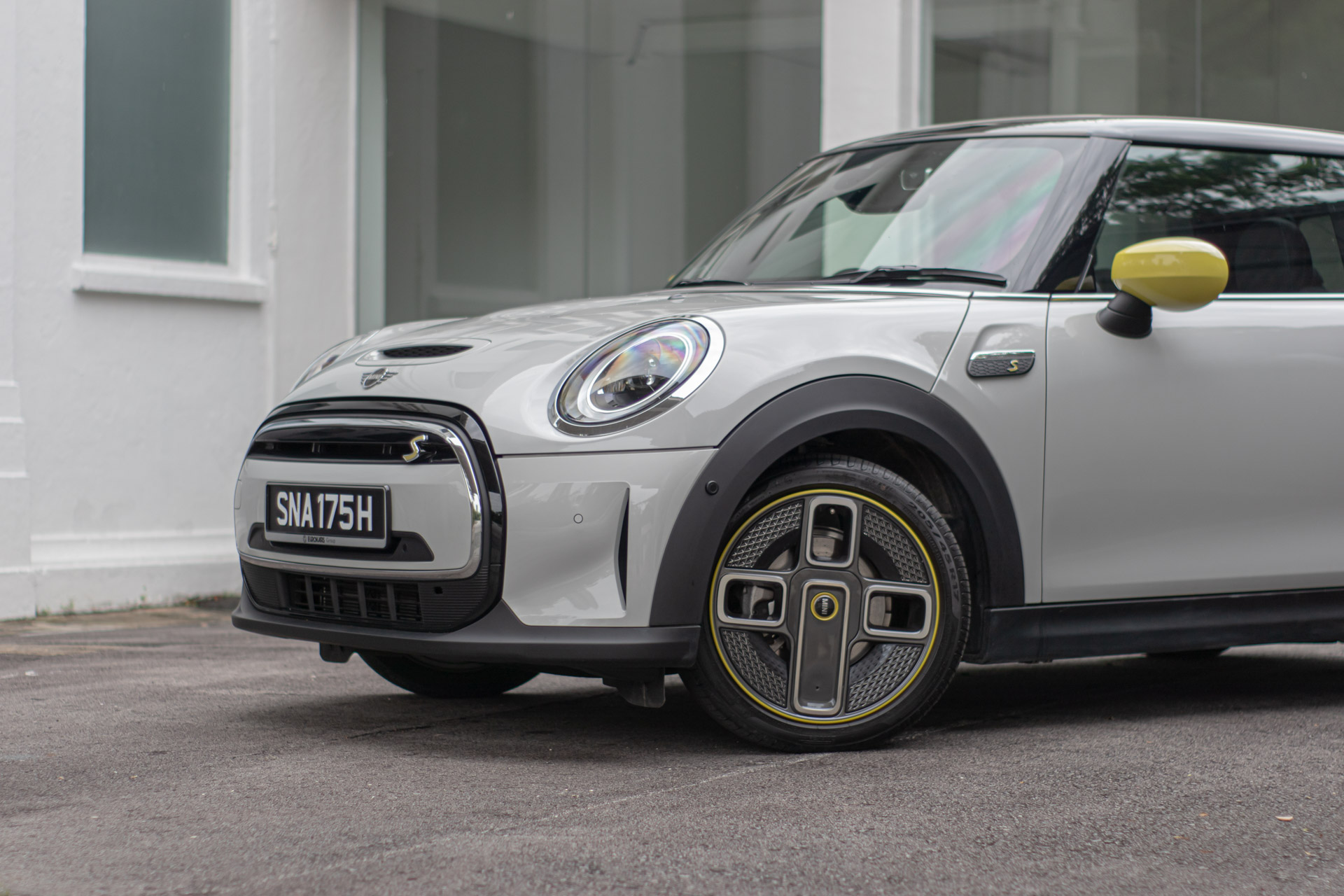 mReview: 2021 MINI Electric LCI 2 - The Electrifying Hyper-Speed Hatch ...