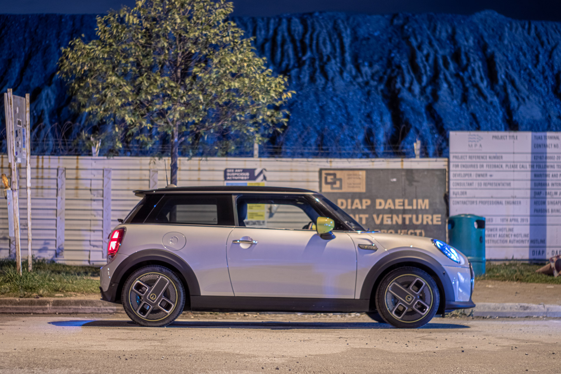 mReview: 2021 MINI Electric LCI 2 - The Electrifying Hyper-Speed Hatch ...