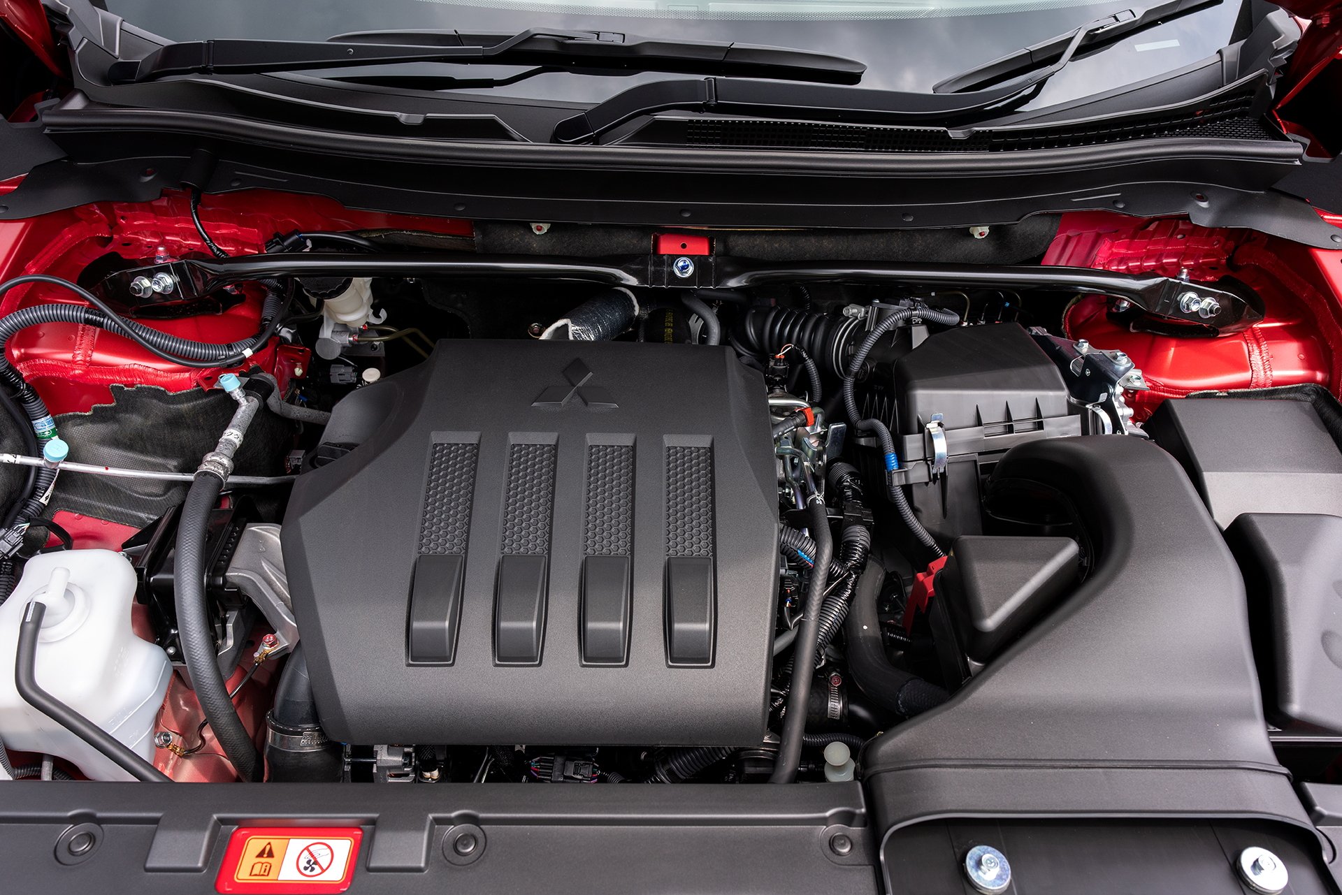 First Look: Mitsubishi Unveils the New Facelifted Eclipse Cross ...