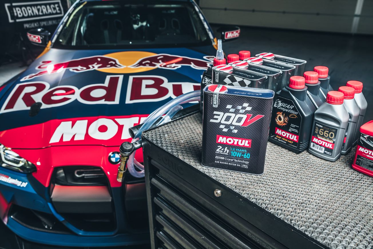 Motul Redefines Power and Performance with New Version of Flagship 300V ...