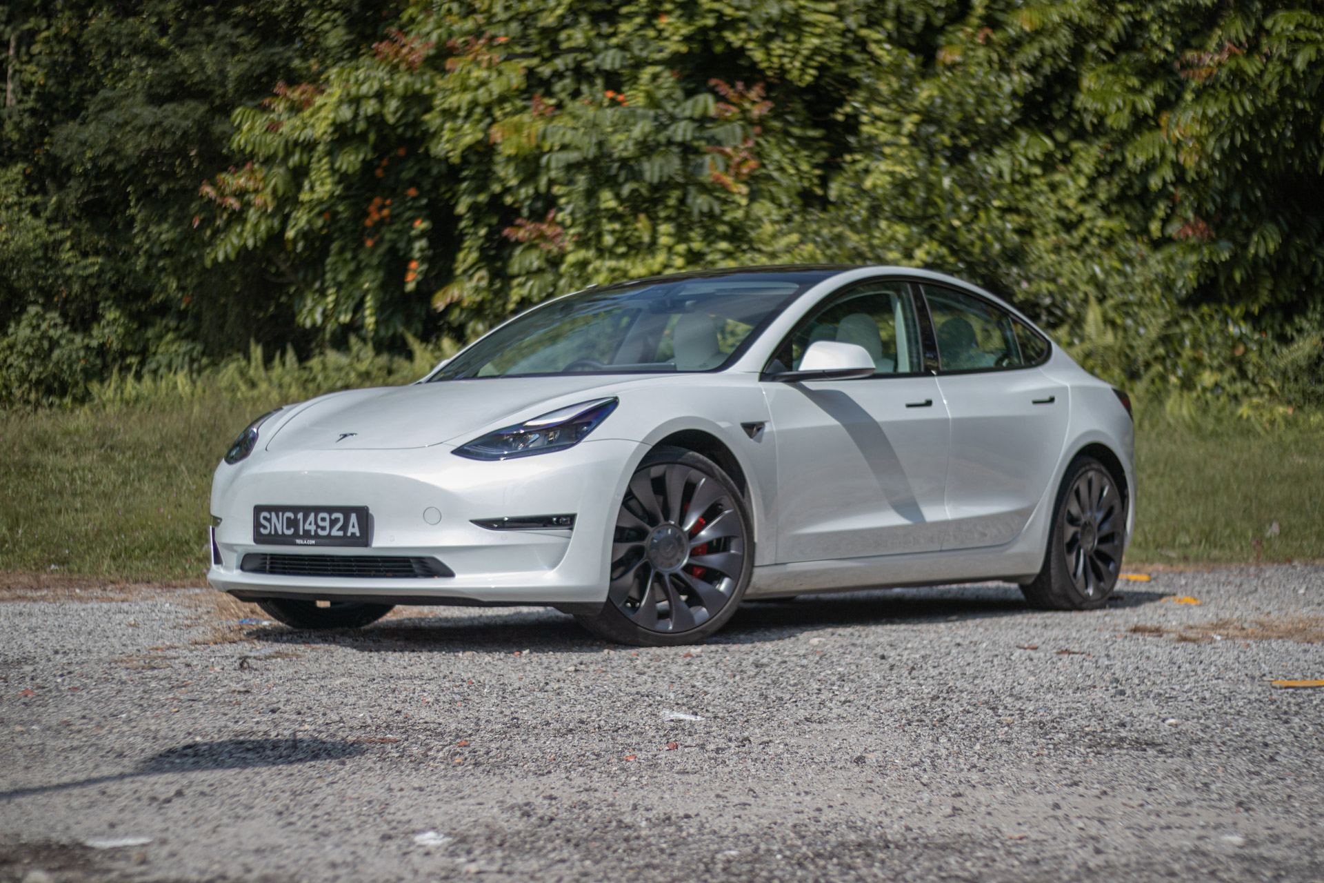 mReview: 2022 Tesla Model 3 Performance - Lightning In A Bottle ...
