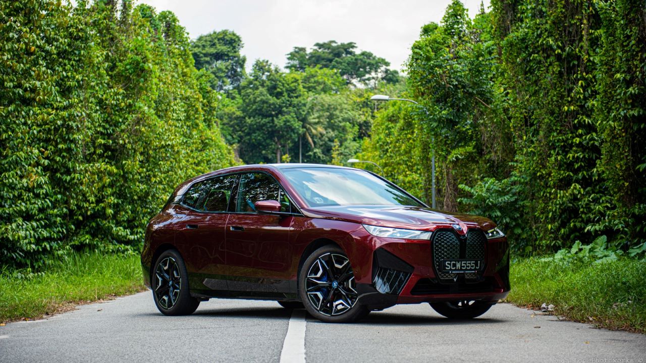 mReview: 2022 BMW iX xDrive40 Sport - Embrace The Future | Articles | Motorist Singapore