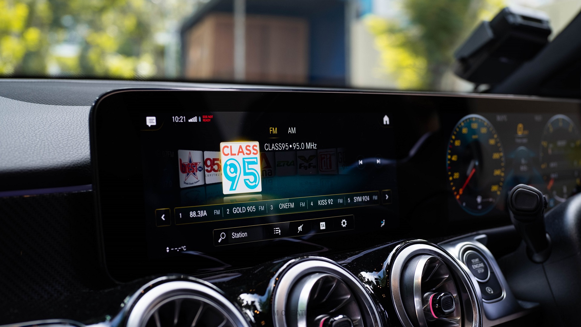 Motorist Car Buyer's Guide: Mercedes-AMG GLB 35 4MATIC | Articles ...