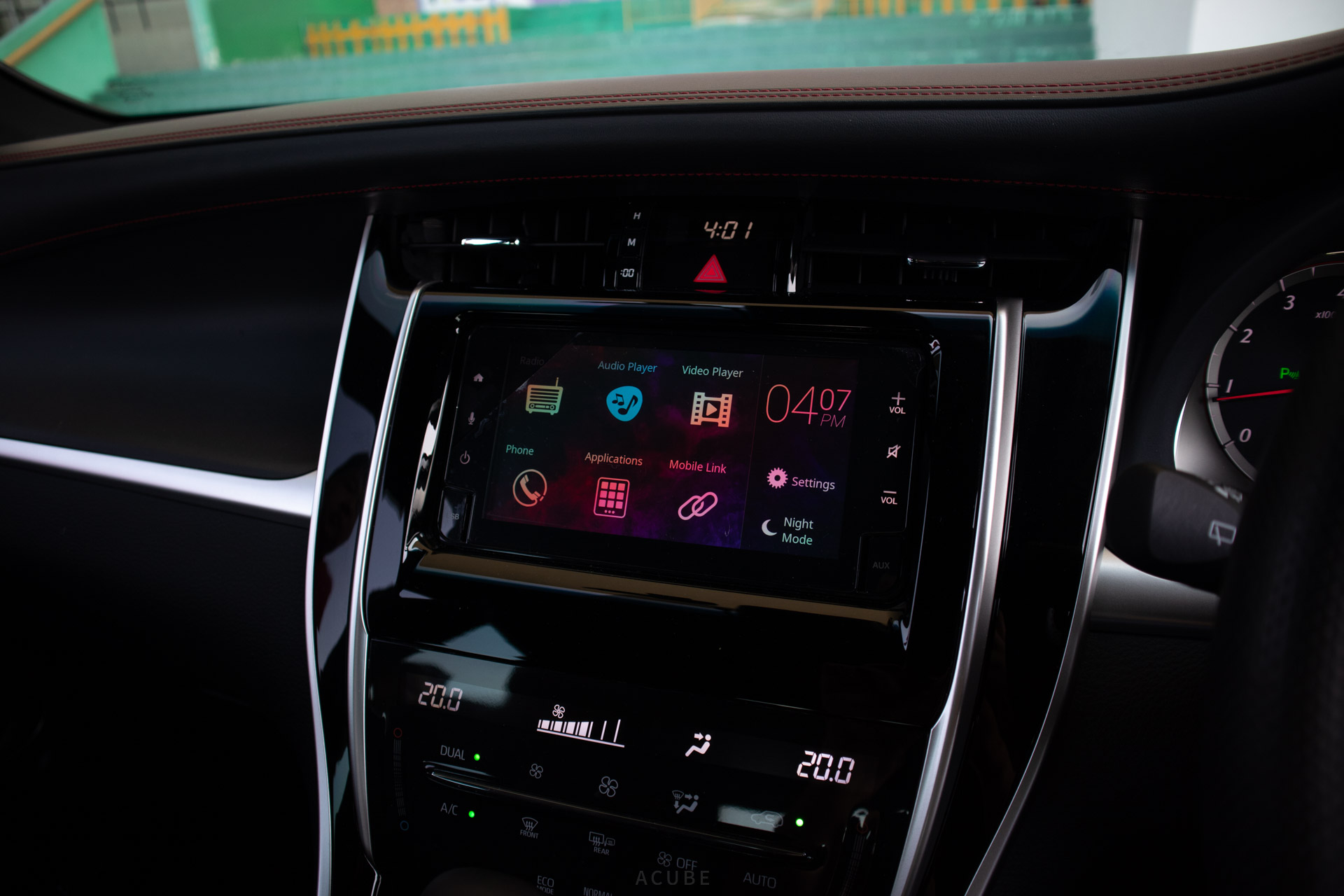 Motorist Car Buyer's Guide: Toyota Harrier Turbo | Articles | Motorist Singapore