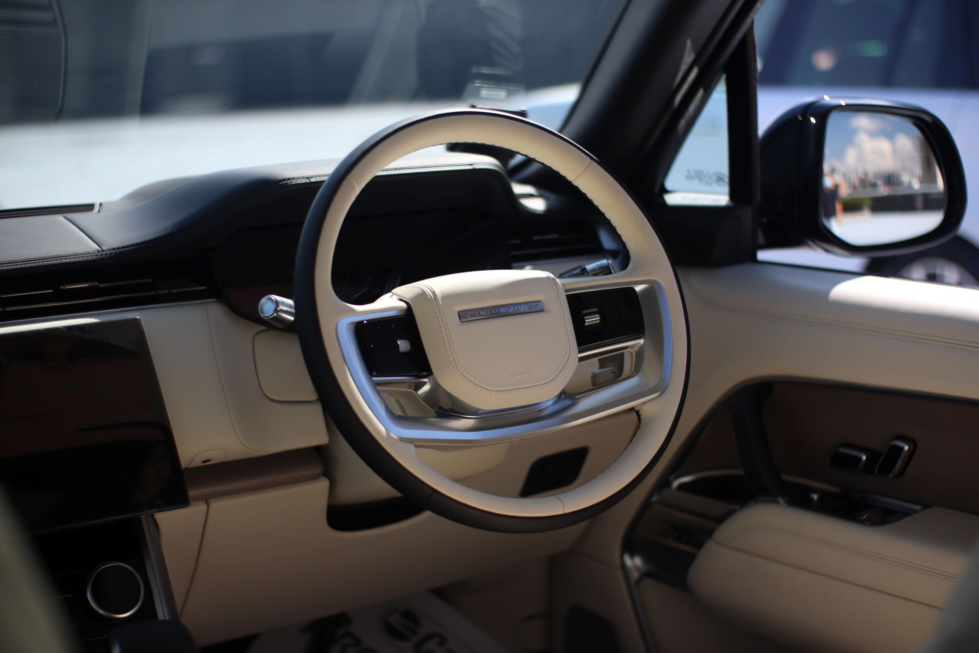 First Look: The All-New Range Rover Has Arrived on Singapore Shores ...