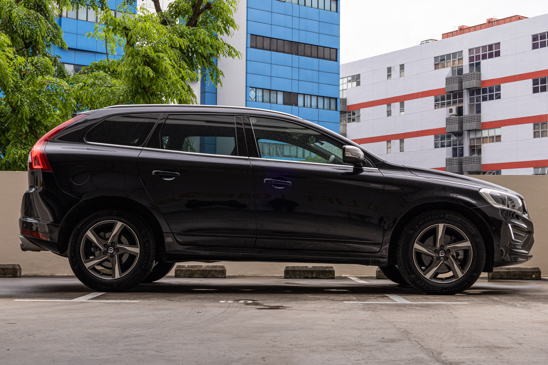Motorist Car Buyer's Guide: Volvo XC60 T5 R-Design | Articles | Motorist Singapore