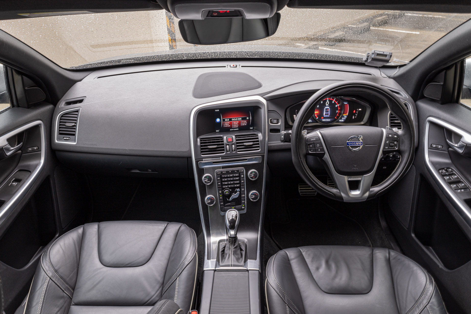 Motorist Car Buyer's Guide: Volvo XC60 T5 R-Design | Articles ...