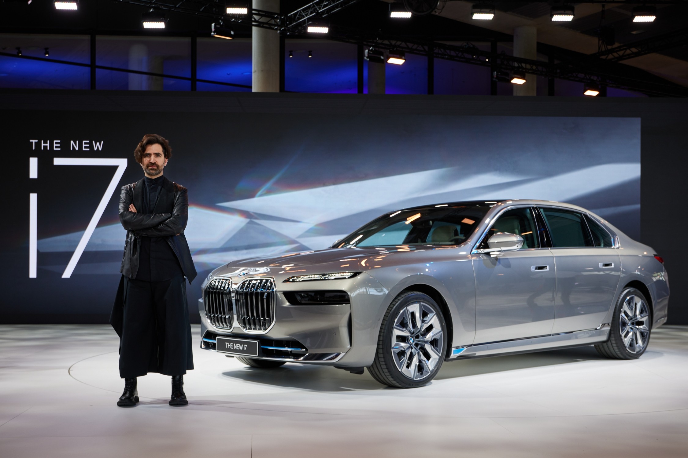 BMW Unveils i7 Flagship Luxury EV In Singapore | Articles | Motorist ...