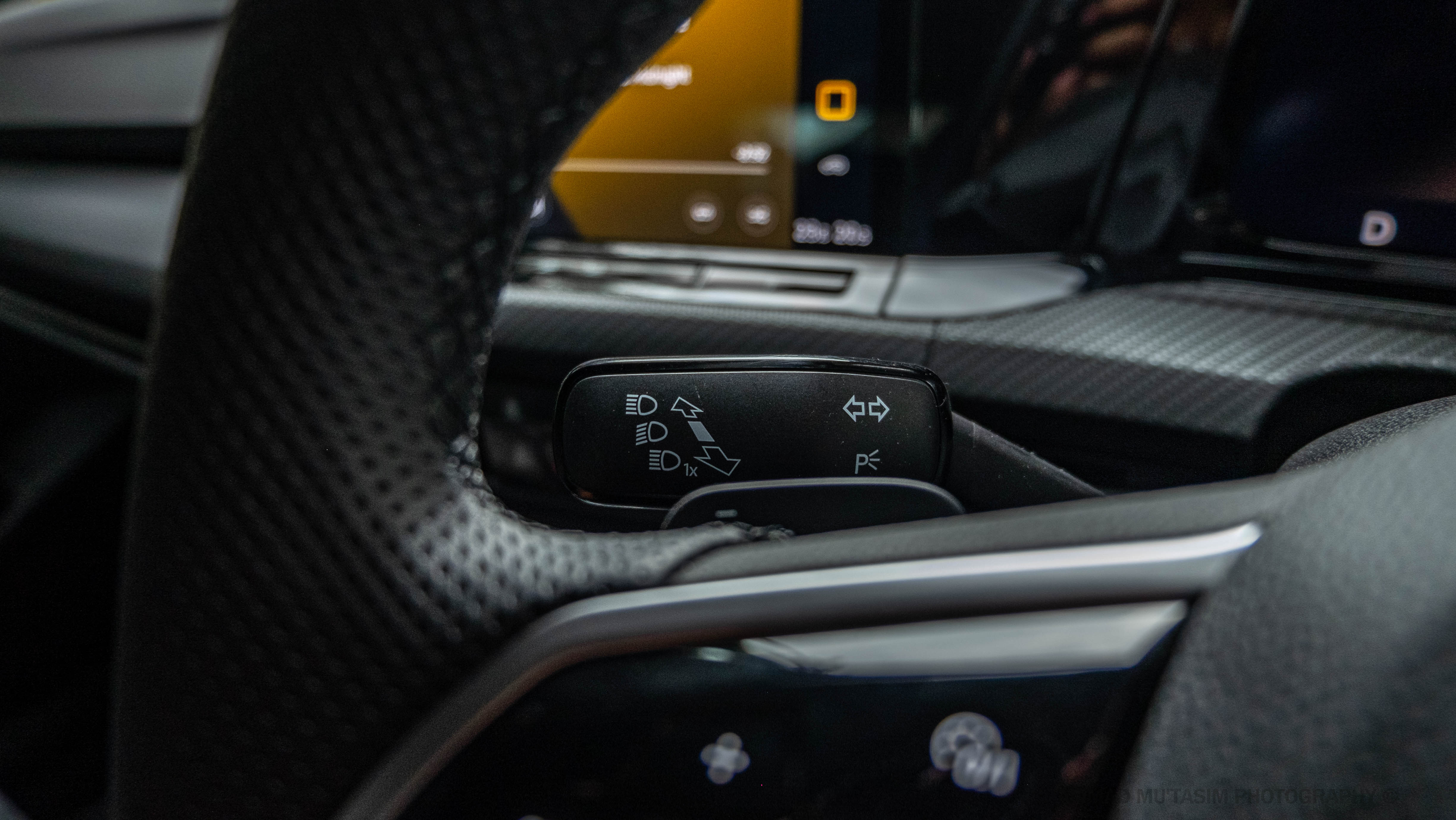 mReview: Volkswagen Golf 1.5 eTSI R-Line - Almost a Hole-in-One ...