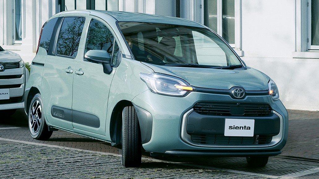 Cat A-Friendly 2023 Toyota Sienta Hybrid Launches in Singapore ...
