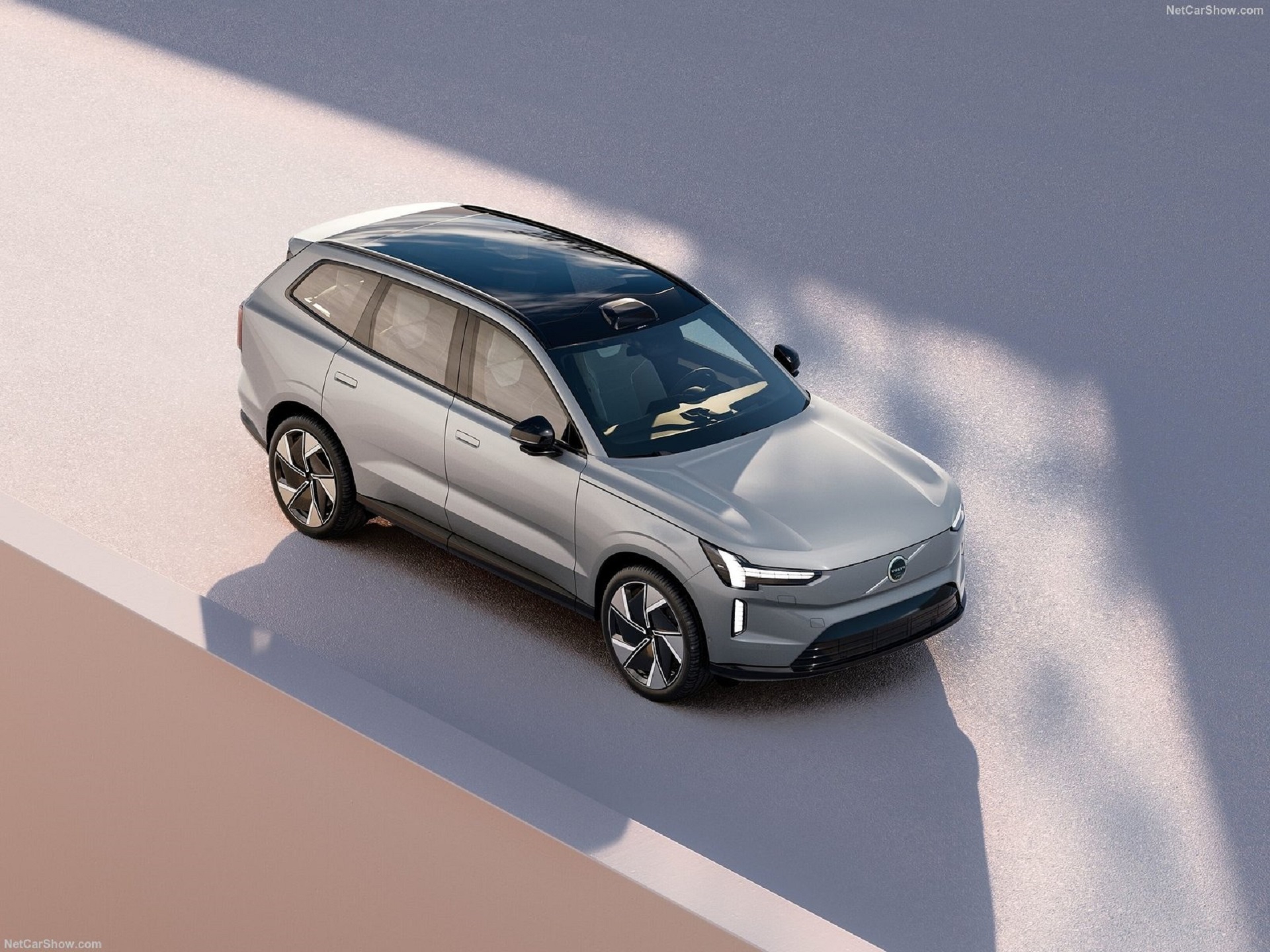 The New Swedish Standard: Volvo Launches The New All-Electric EX90 | Articles | Motorist Singapore