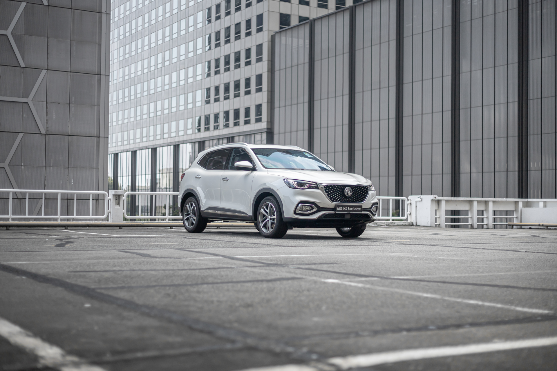 MG HS Exclusive adds Equipment to Already Solid car to Create a Winning ...