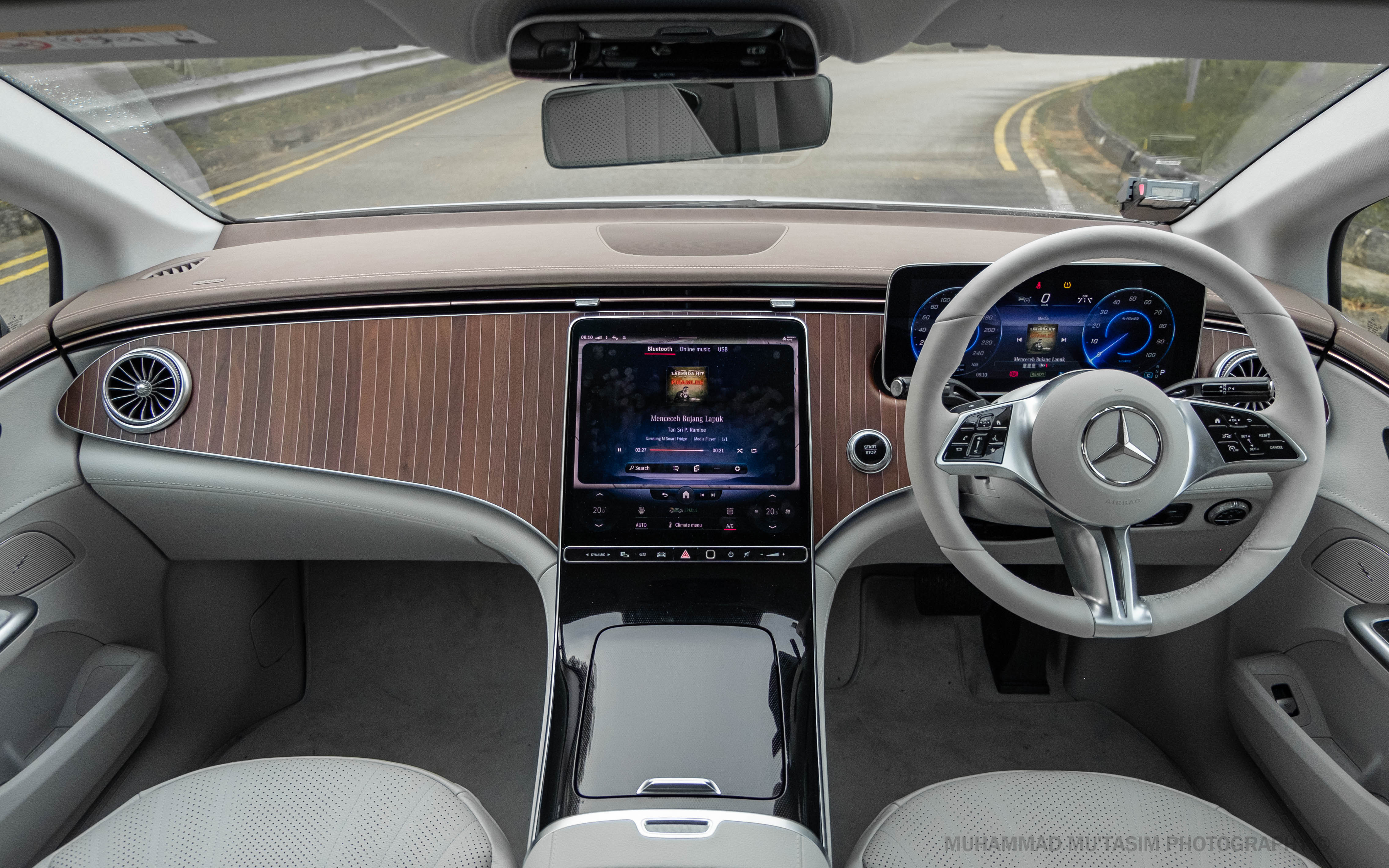 mReview: Mercedes-Benz EQE 350+ AMG Line - Not Your Grandfather's Benz ...