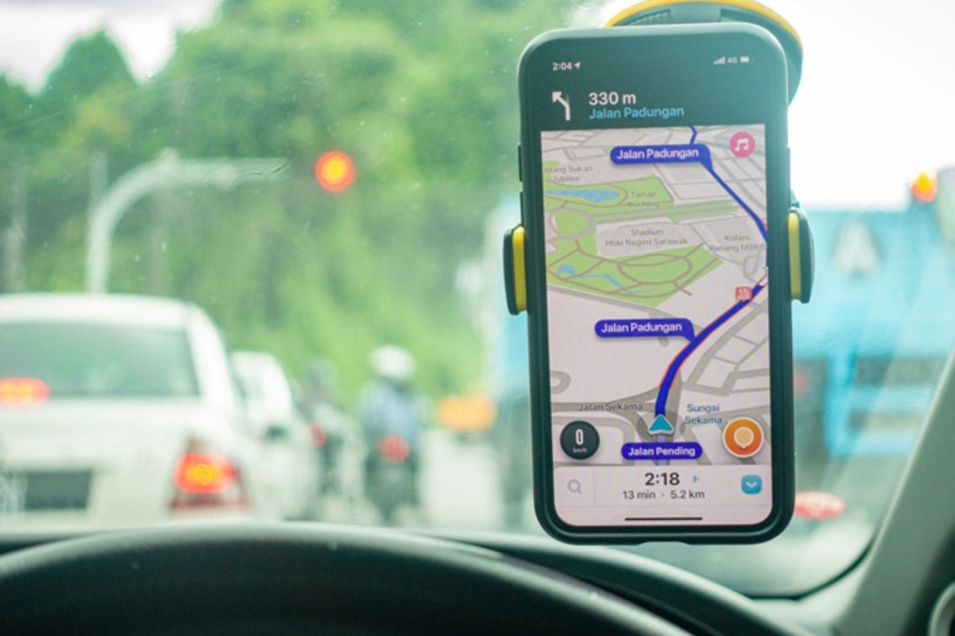 ‘Don’t Use Waze to Help Traffic Offenders!’ Pleads PDRM | Articles ...
