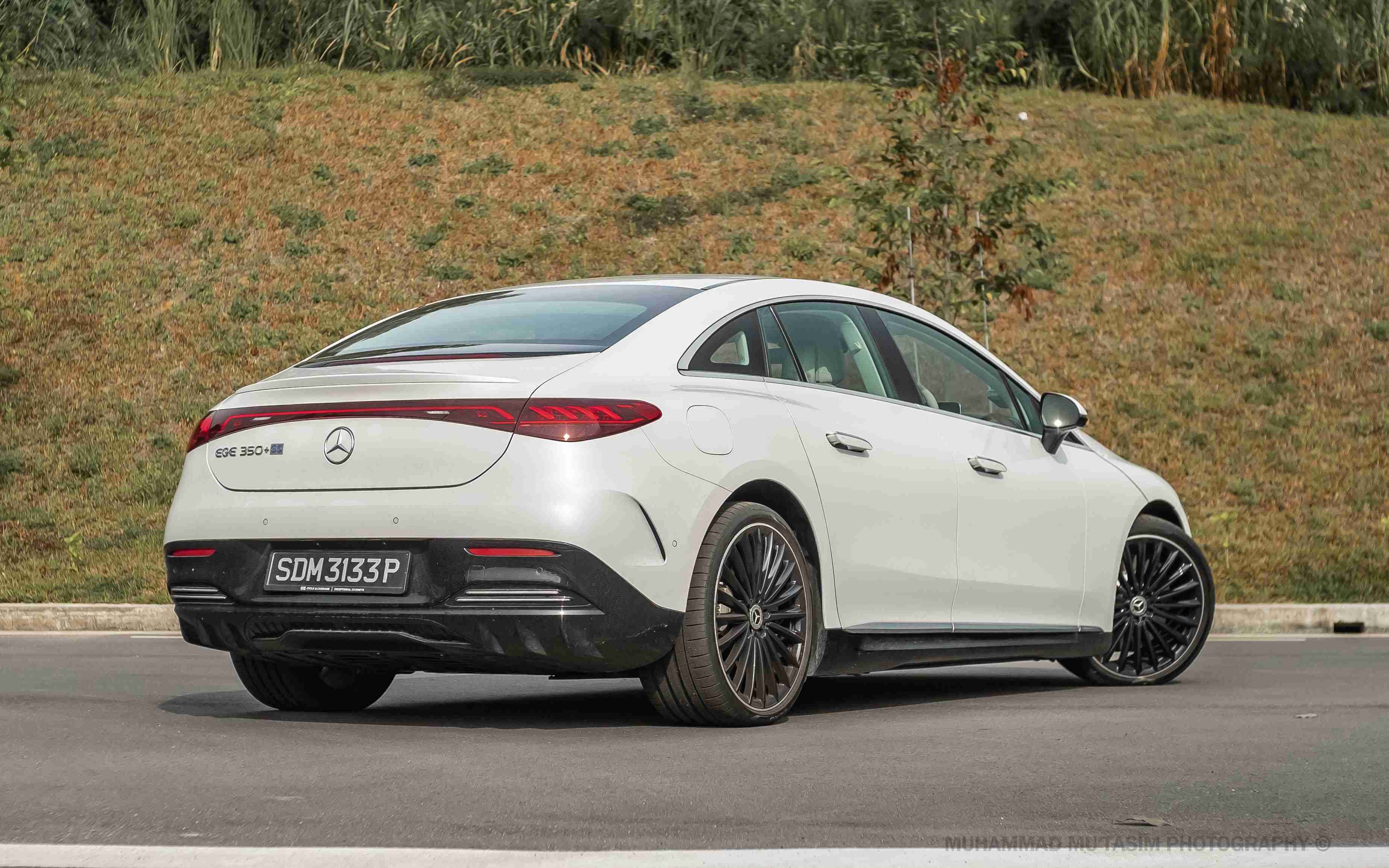 mReview: Mercedes-Benz EQE 350+ AMG Line - Not Your Grandfather's Benz ...