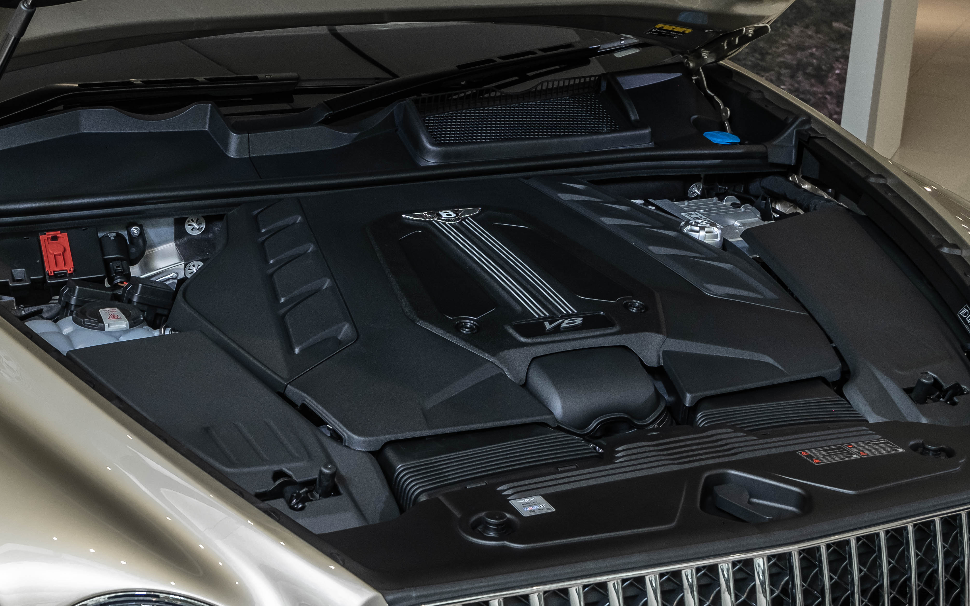 First Look: Bentley Bentayga Extended Wheelbase Azure Launches in ...
