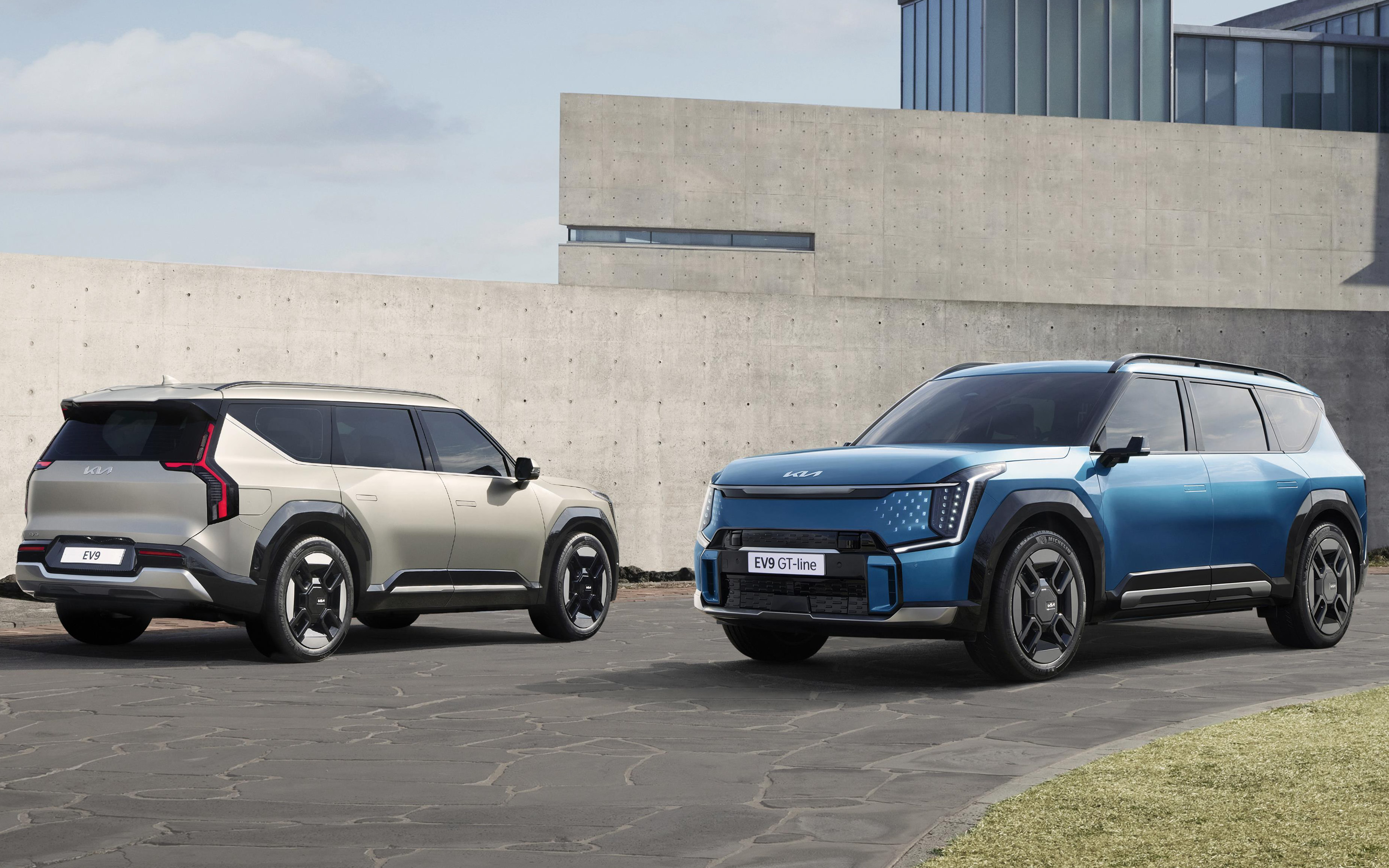 Kia Unveils Its Giant-Slaying EV9 Flagship Electric SUV | Articles | Motorist Singapore