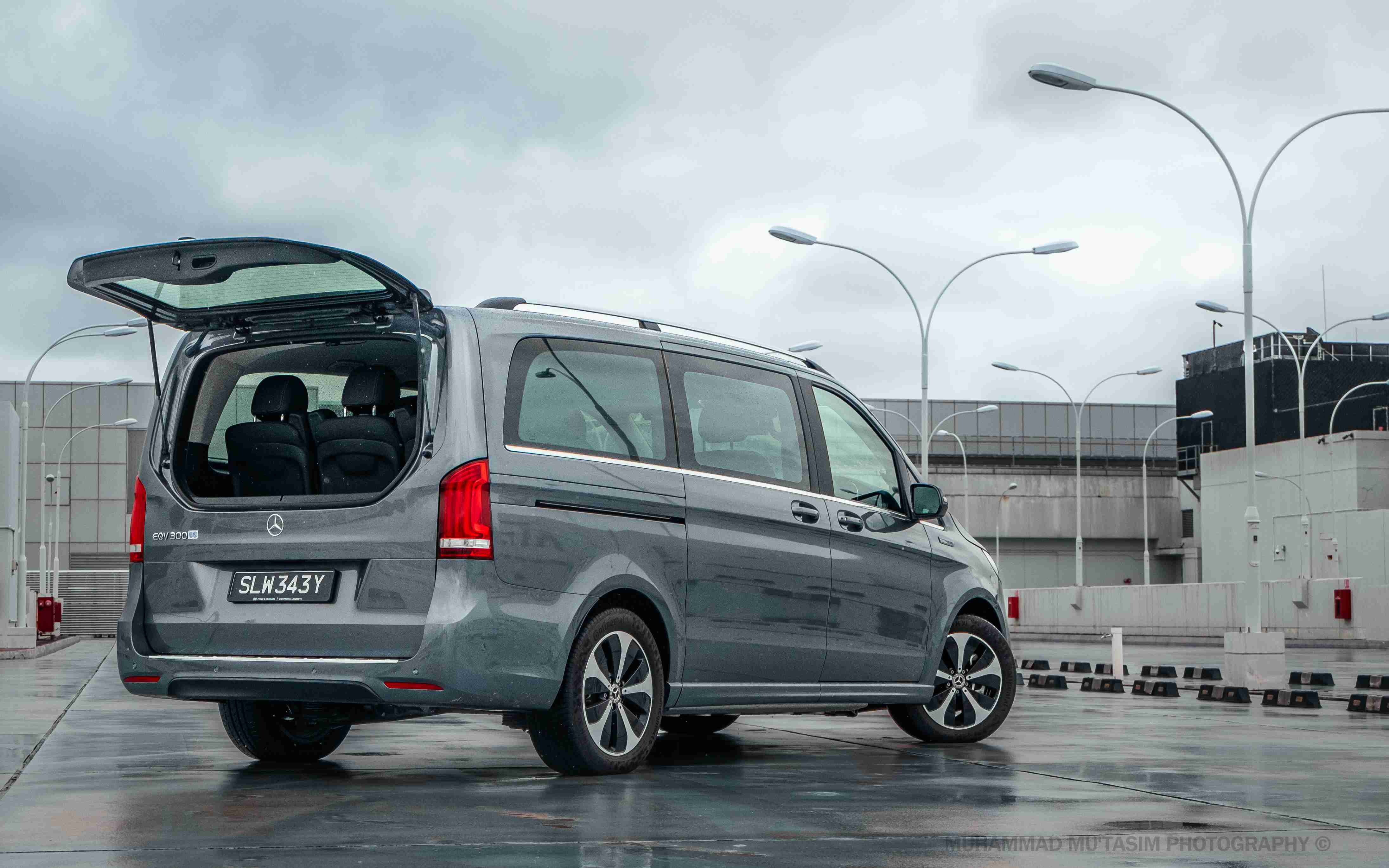 mReview: Mercedes-Benz EQV 300 - Road-Going Space Shuttle | Articles ...