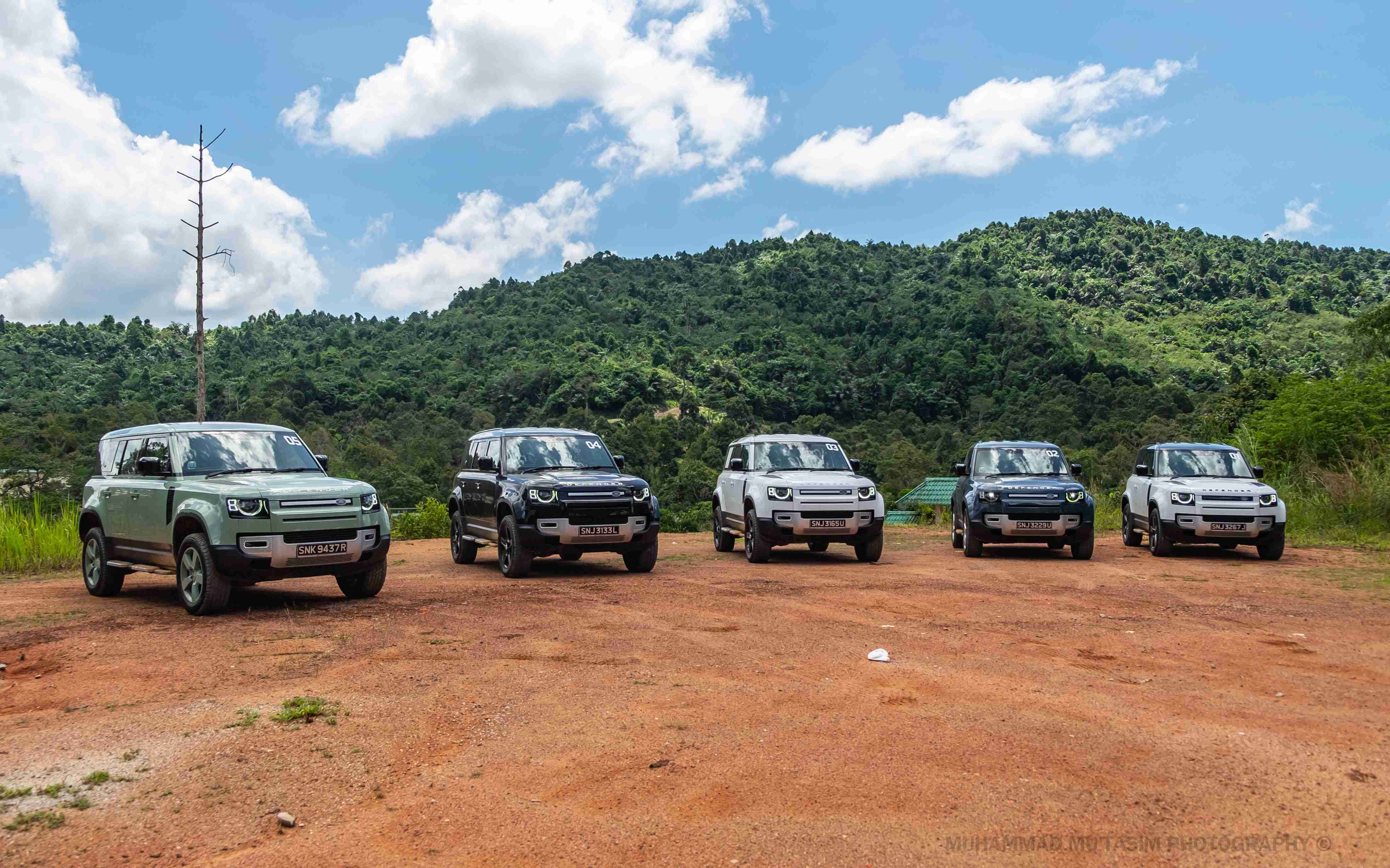 Defending Its Title: The New Land Rover Defender Shows Us How It's Done ...