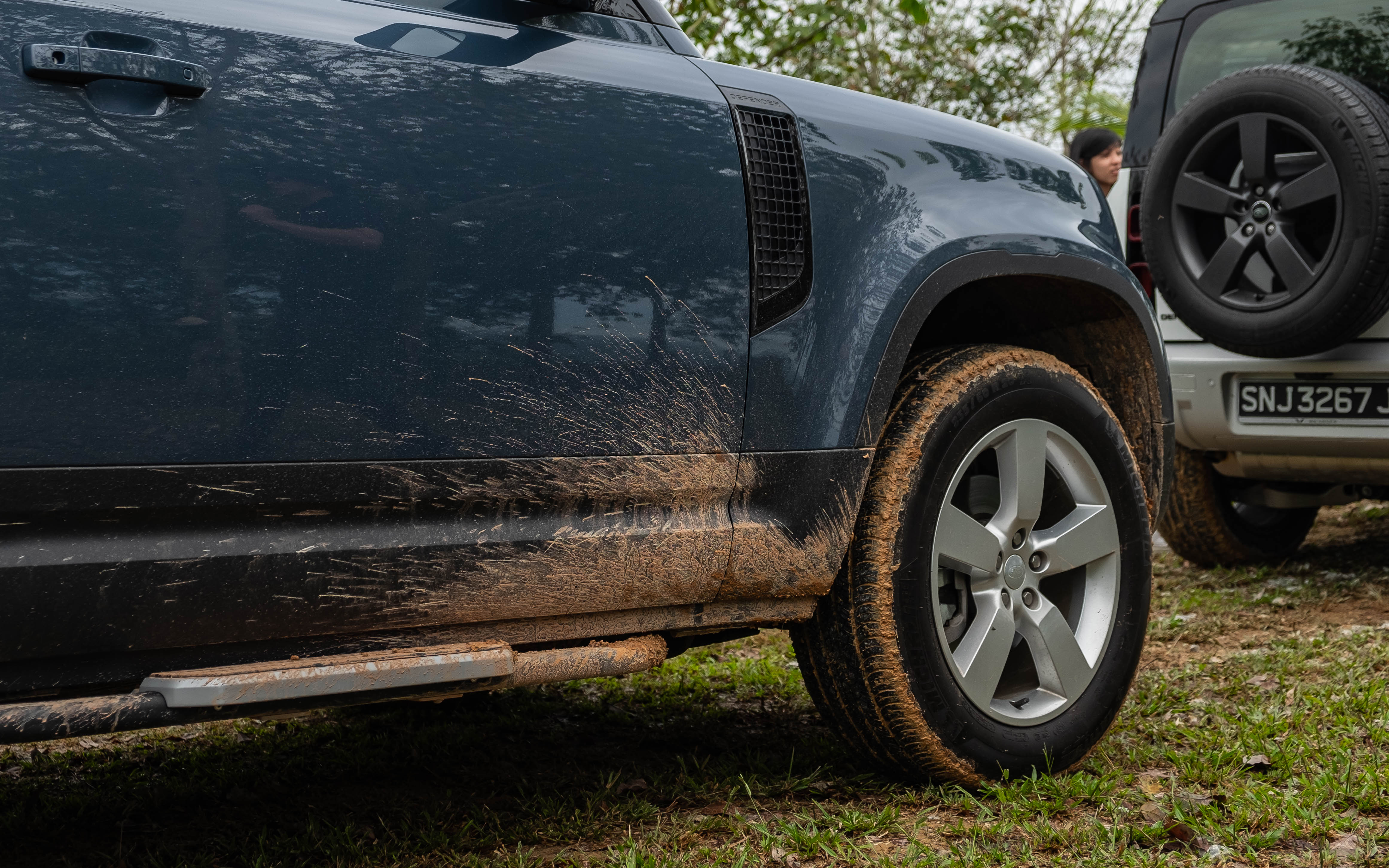Defending Its Title: The New Land Rover Defender Shows Us How It's Done ...