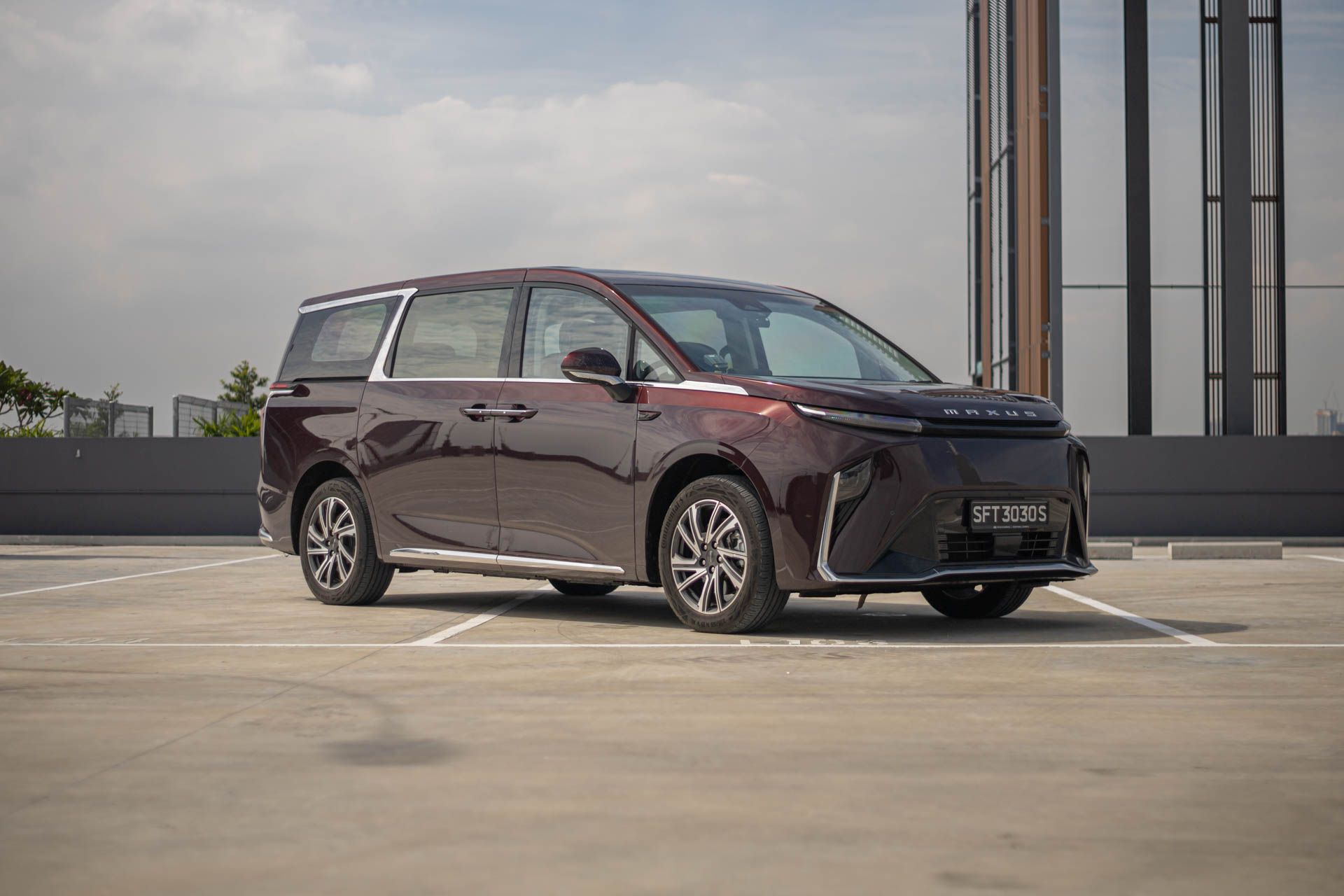 mReview: 2023 Maxus MIFA 9 – The Best Value Electric Luxury MPV ...