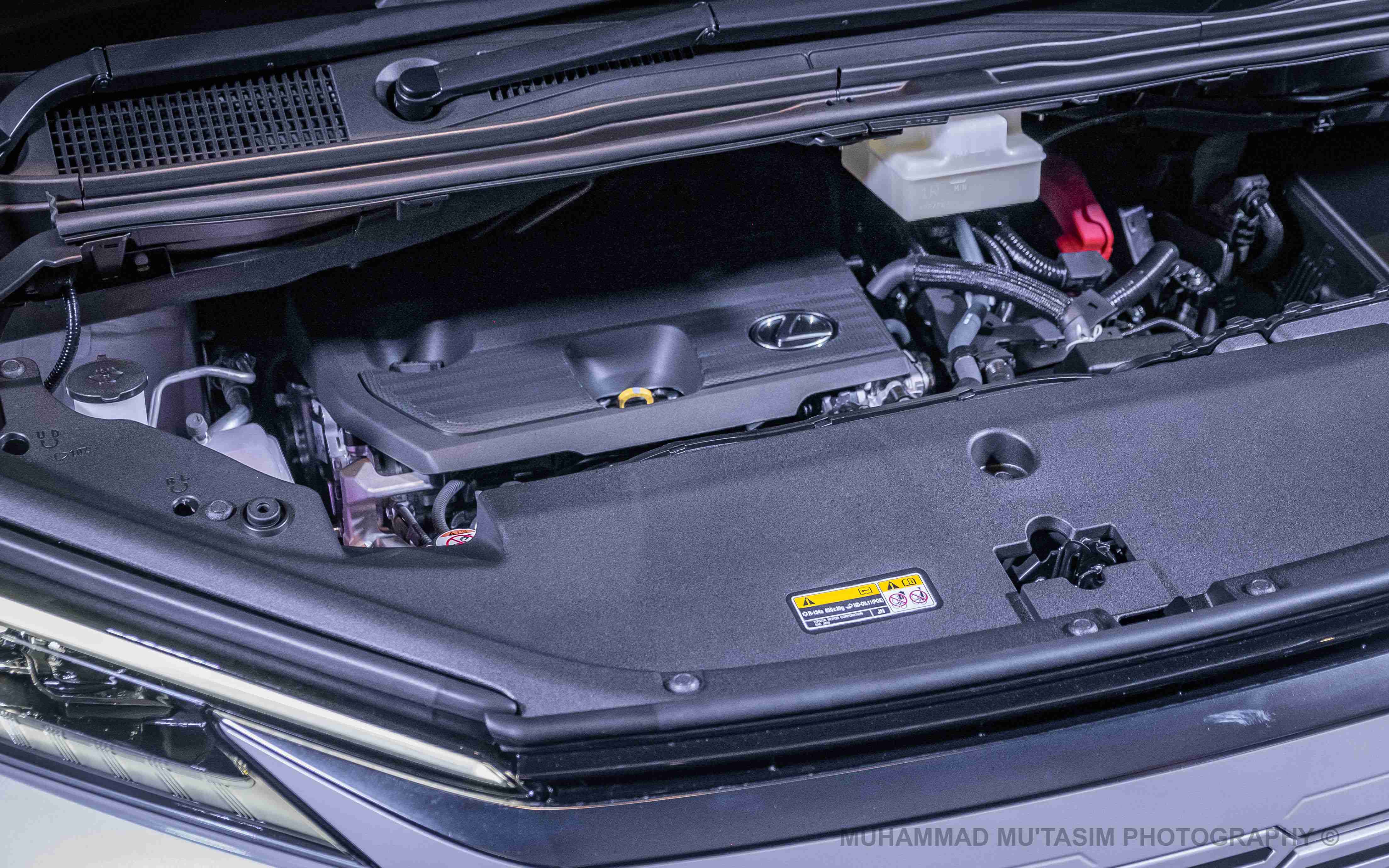 Lexus LM Rolls Into Town: Because the Toyota Vellfire Just Ain't Fancy ...