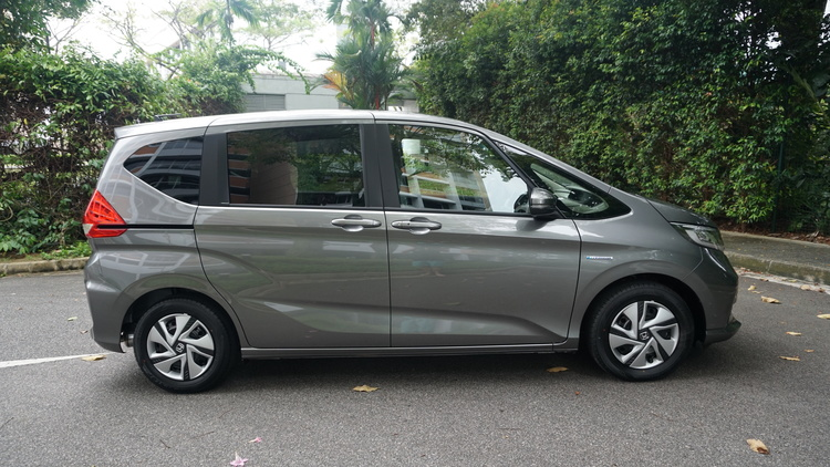 2020 Honda Freed Hybrid - Đối thủ đáng gờm của Toyota Sienta? | Tin Tức ...