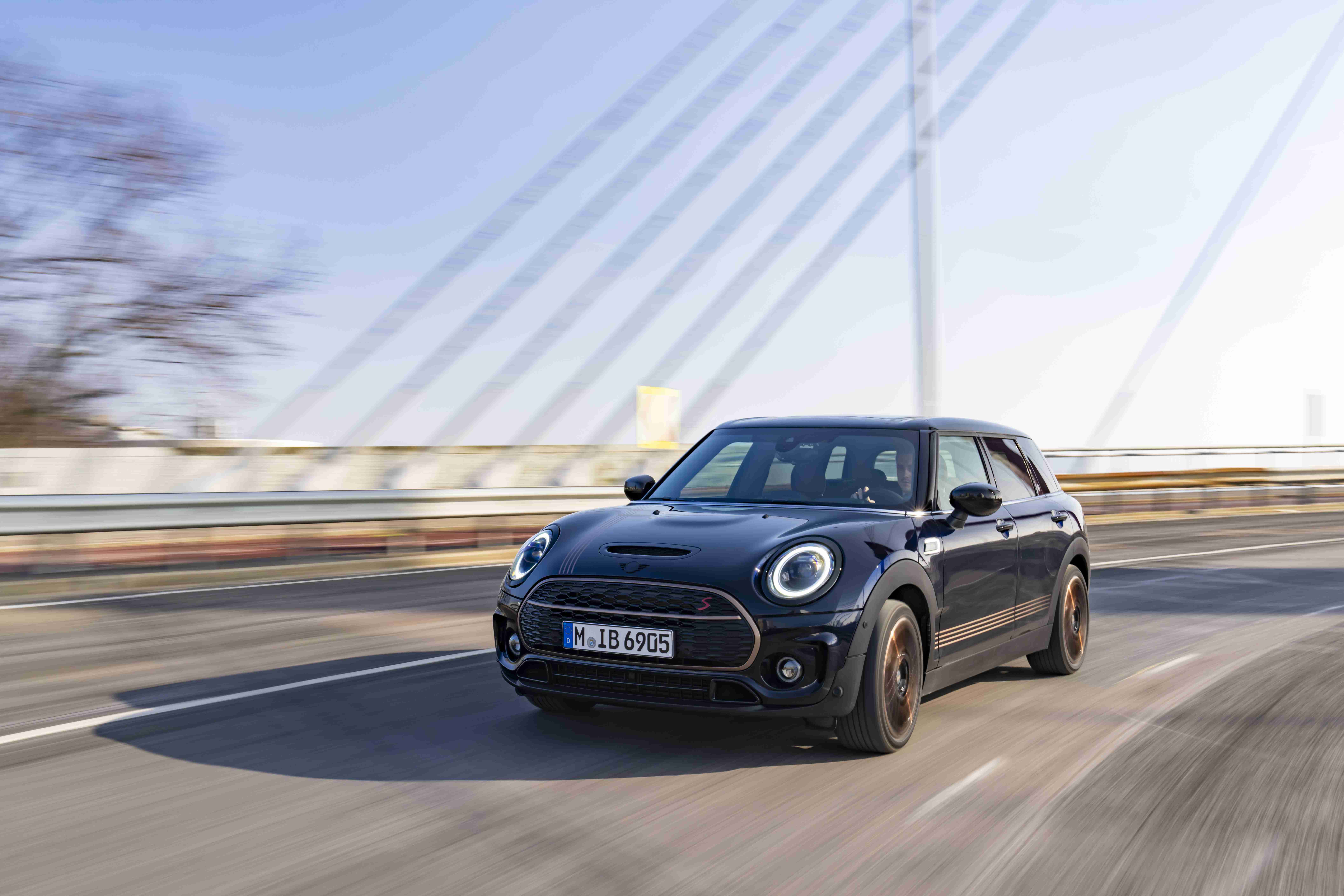 MINI launches the limited-edition MINI Clubman Final Edition in ...