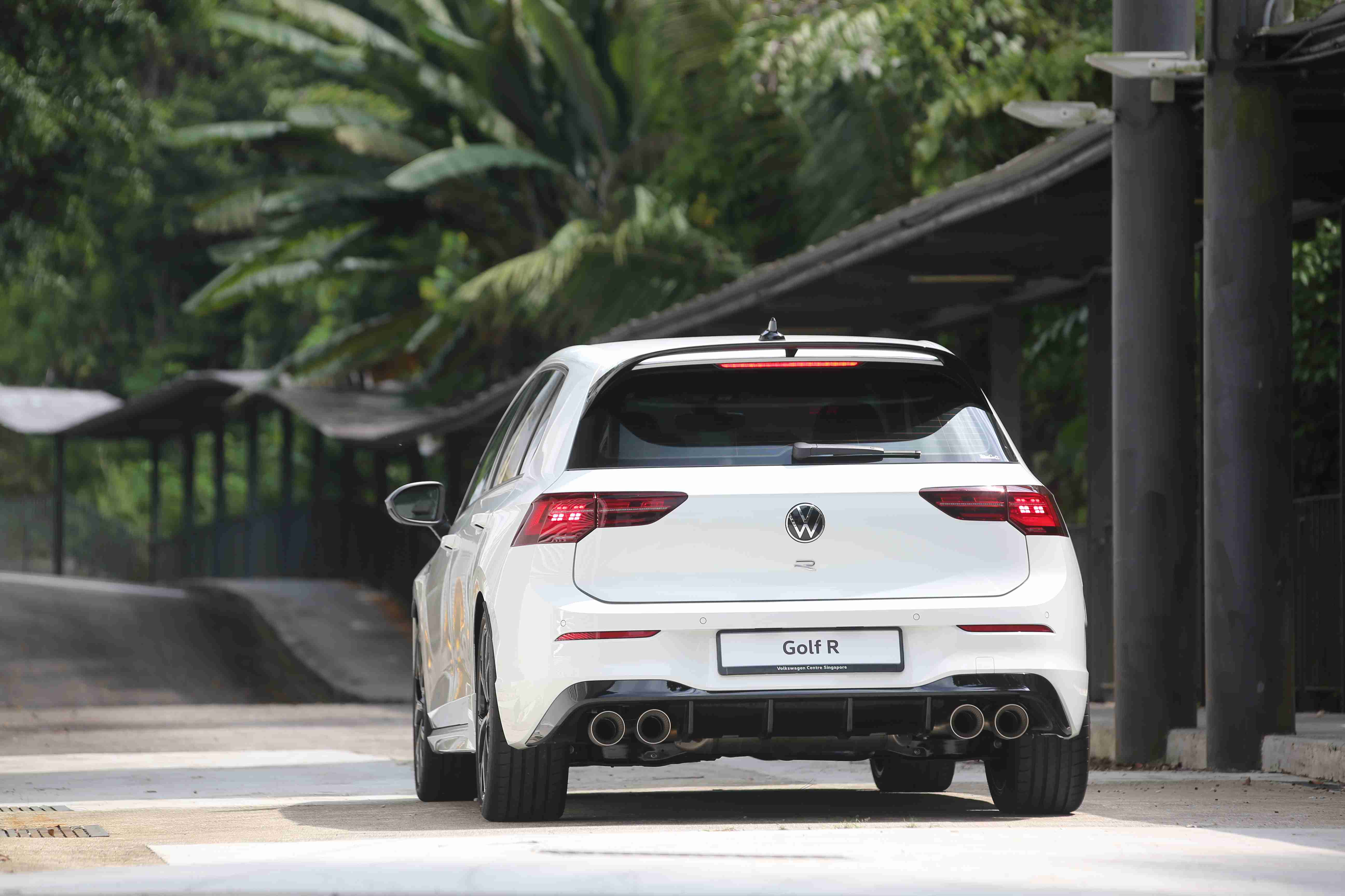 mReview: Volkswagen Golf R – The Hottest Of Hatches | Articles ...