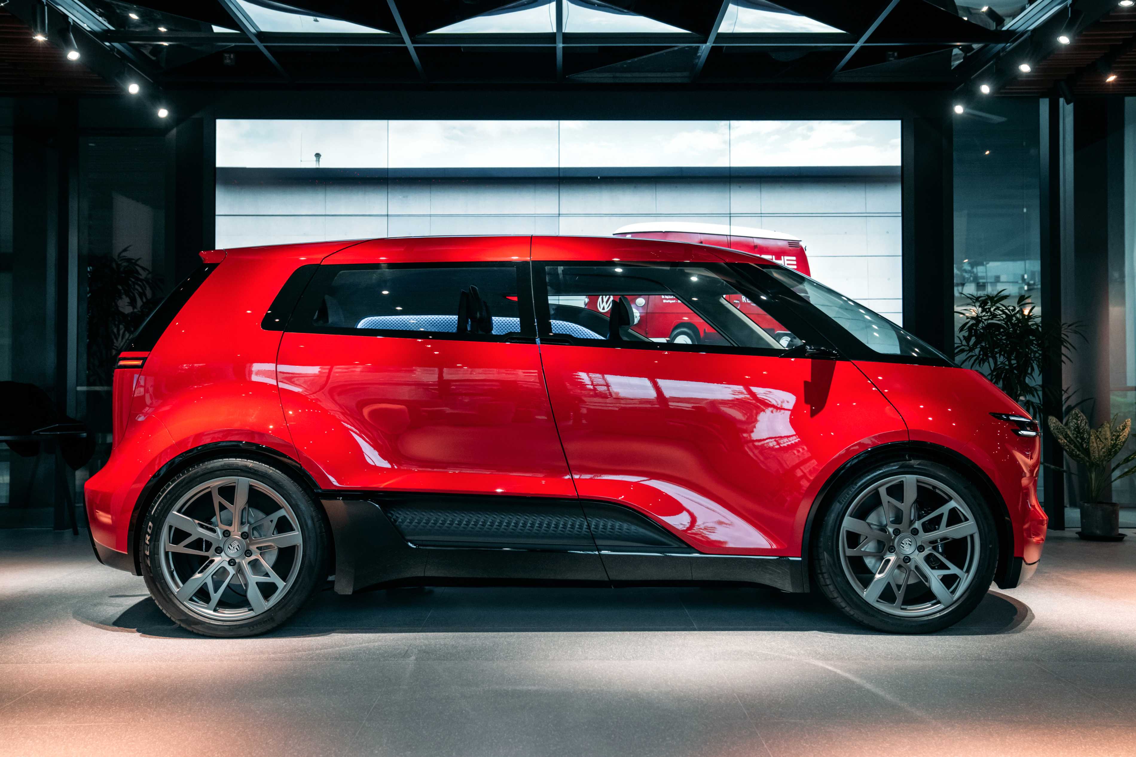 Porsche minibus prototype, Vision Renndienst, appears in Asia for the ...